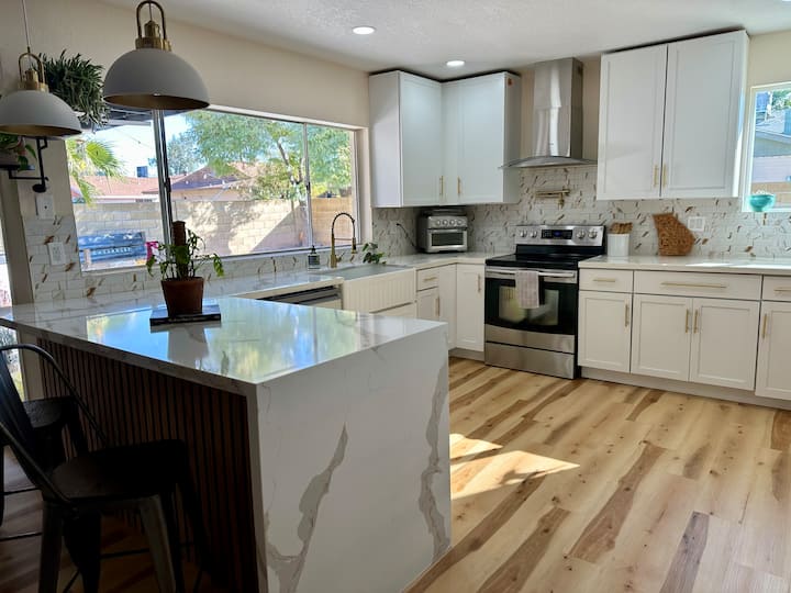 Mlb Spring Training Glendale Retreat - Glendale, AZ