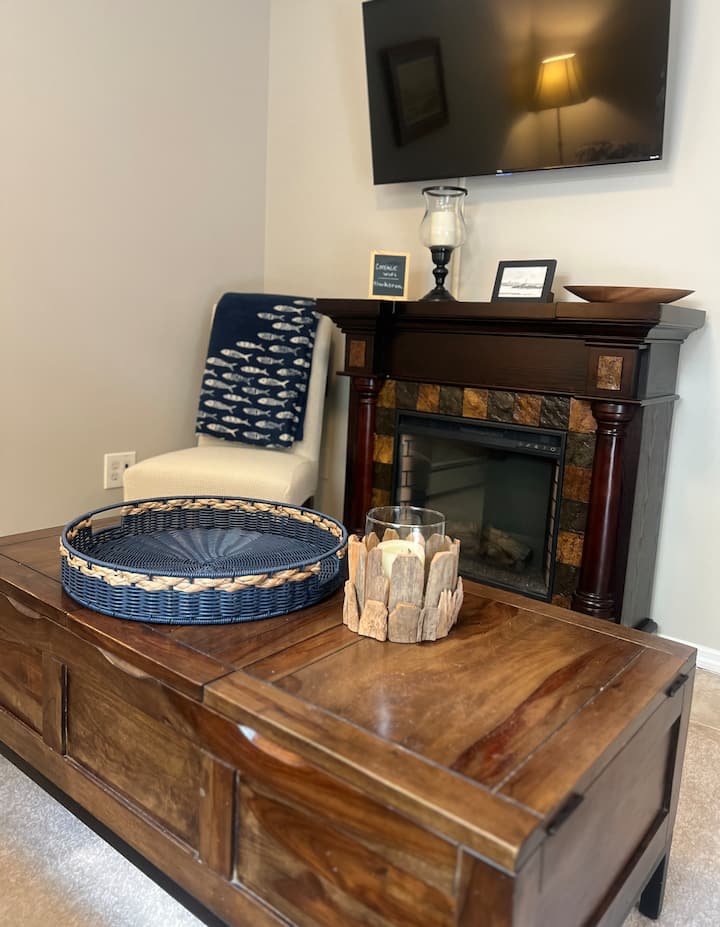 The Snug On The Farm ~ Cozy Cottage Home - Westhampton, NY