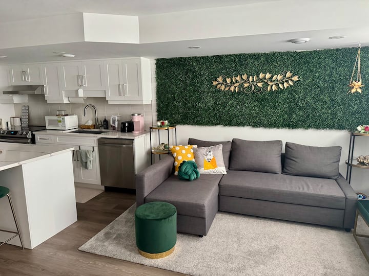Luxarious Escape Home - Niagara Falls
