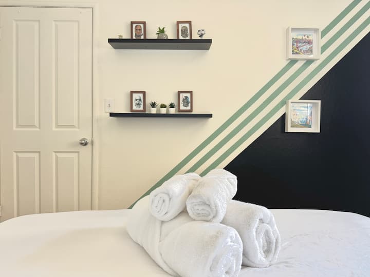 Azure Abode Near Downtown/concord Pavilion/sf/napa - Concord, CA