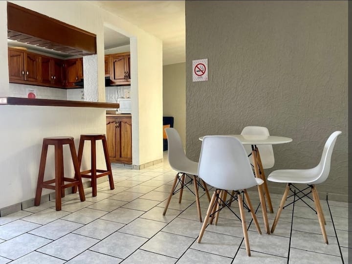 Depa Entero Cerca Del Isste Y Aeropuerto - Uruapan