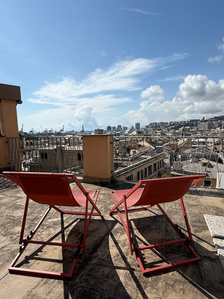 Il Terrazzo Sui Tetti Di Genova - Génova
