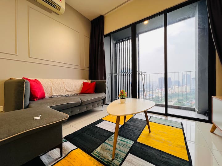 New Unit/1parking/up To 5pax/near Mid Valley - Kuala Lumpur