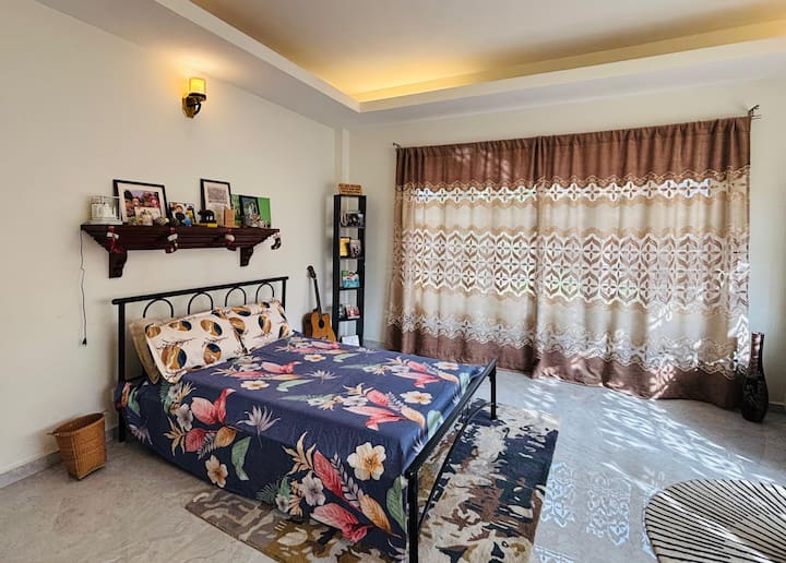 Woodside Residence - シロン