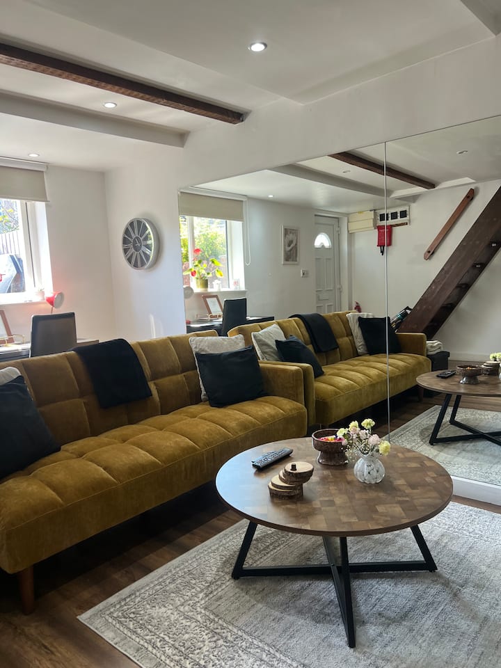 Private Stay By Station Fast Links To London - Chingford