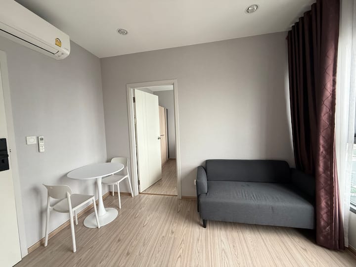 Condo Pool Gym Train Boat Mall Wifi B27 - Bangkok