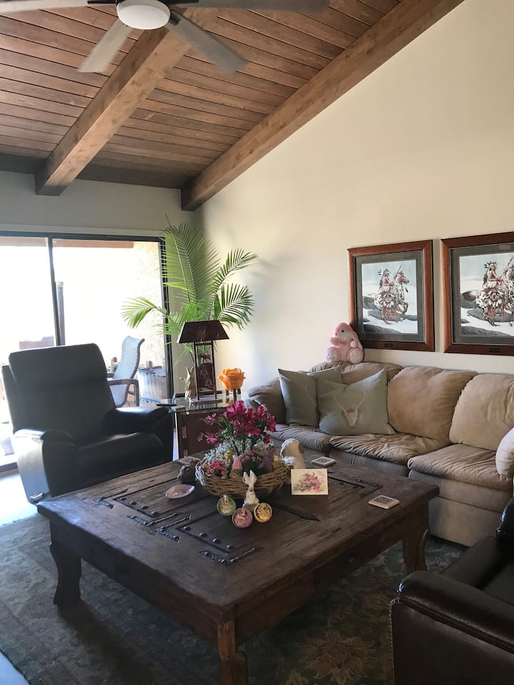 Walk To Everything! Close To Phx Open,car Auction - Carefree, AZ