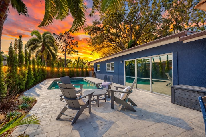 Heated Pool + Game Room • Family Getaway Near Irb - Madeira Beach, FL