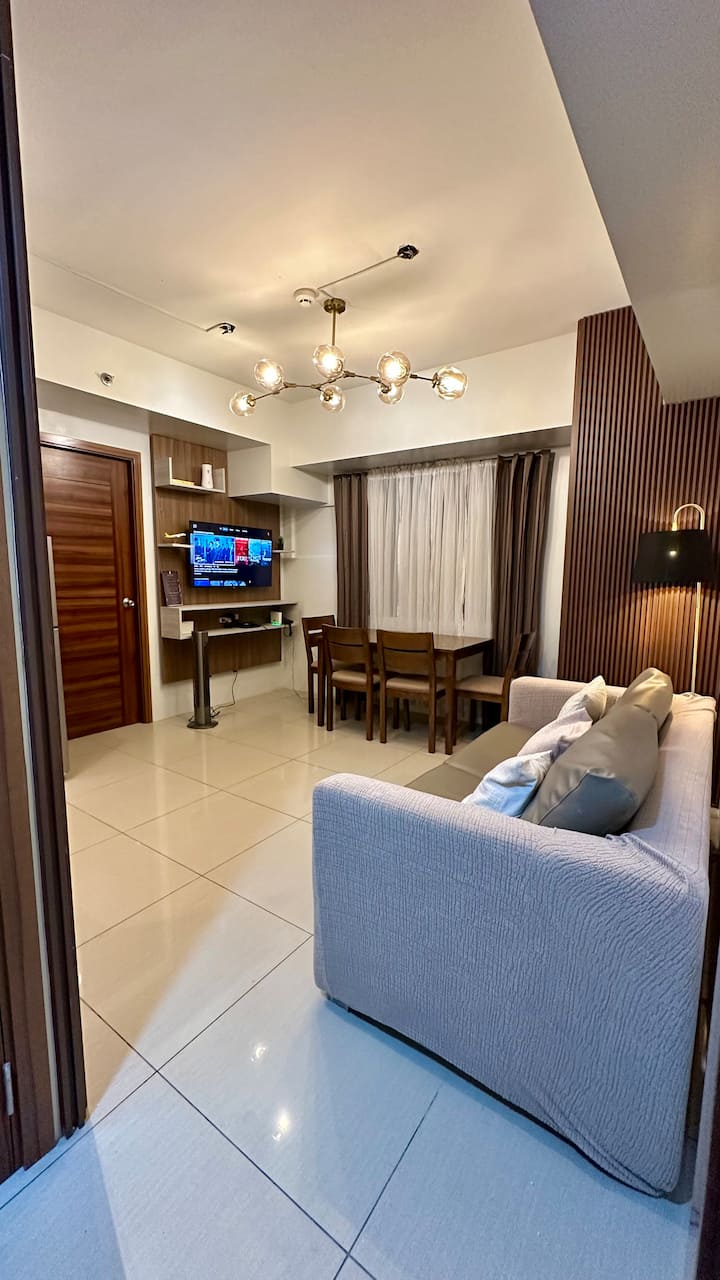 (1br) Skyview Suite At Horizons 101 - Cebu