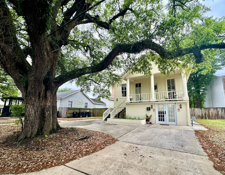 Peaceful Safe Nola Charm Under Oaks•natural Light - Chalmette, LA