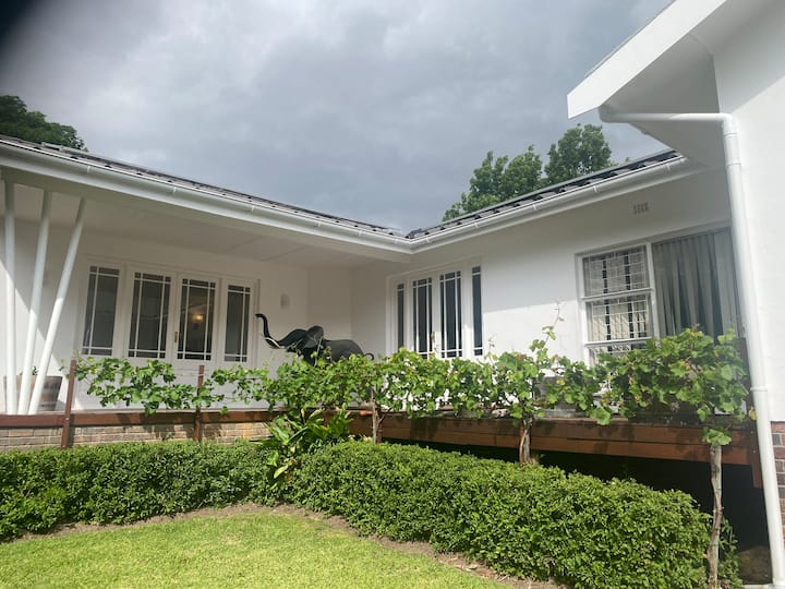 8 Sleeper House In Franschhoek - Franschhoek