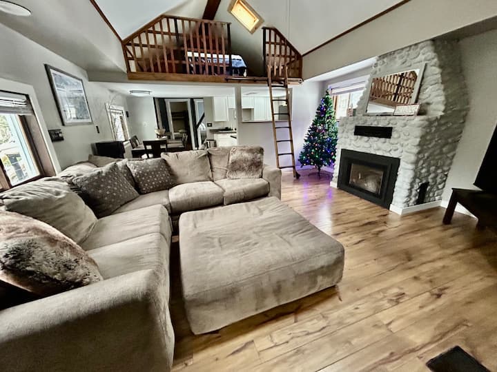 Carrabassett Cabin - Carrabassett Valley, ME