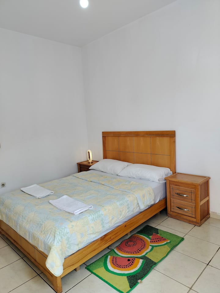 Chambre Avec Balcon Vue Sur La Rue - Agadir