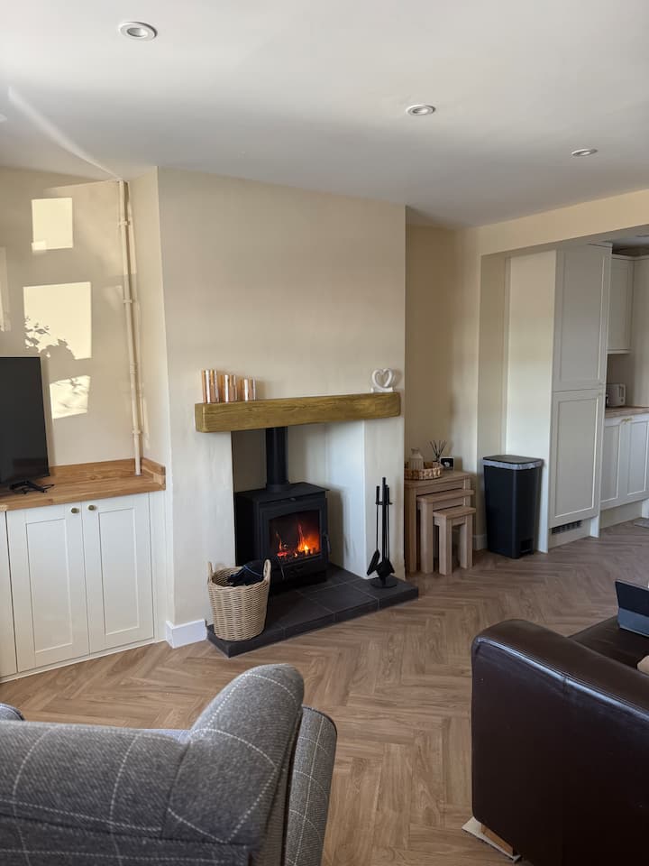 Low Town Hideaway - Charming Cottage In Bridgnorth - Bridgnorth