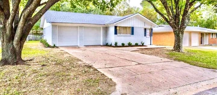 Stay Near Future World Cup Stadium - Stop 6 - Fort Worth