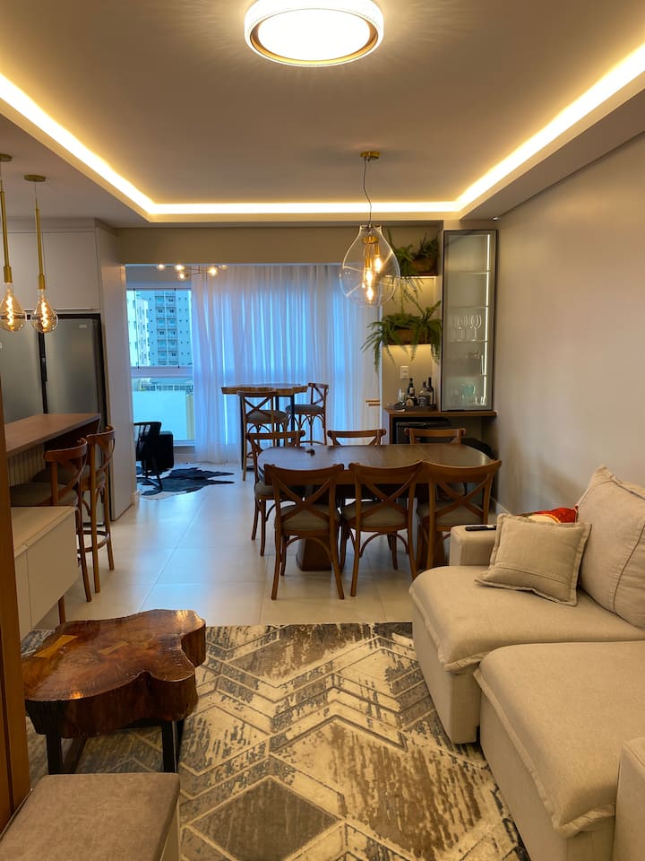 Apartamento Em Meia Praia Itapema - Pôrto Belo