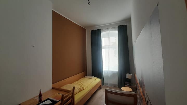 2.3 Tolles Einzelzimmer Hofseitig, Sehr Ruhig! - Berlin