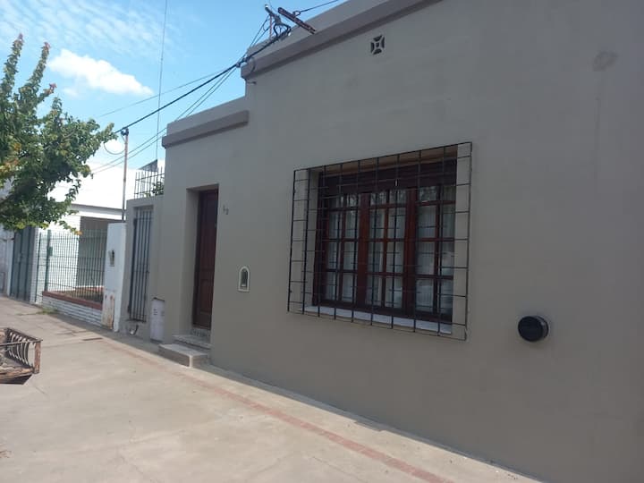 Casa Colonial En Centro Lobos - Lobos