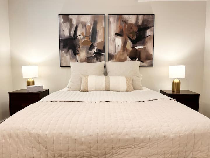 Bright And Spacious Sleek Studio - Bedford