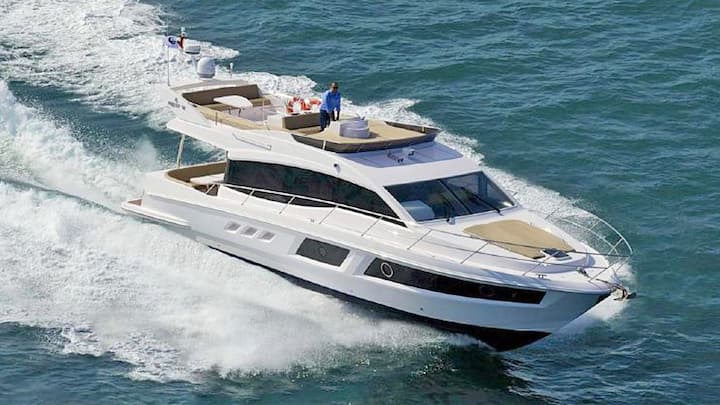 Stay On 55ft Luxury Yacht - Phuket district, Thailand