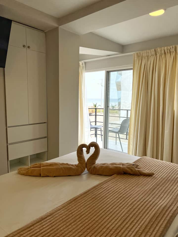 Suite Frente Al Mar Con Balcon, A/c, Baño Tv - Santa Elena