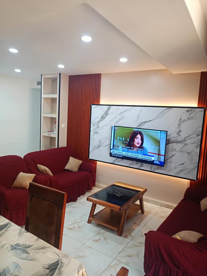 Bel Appartement Très Bien Situé - Béjaïa