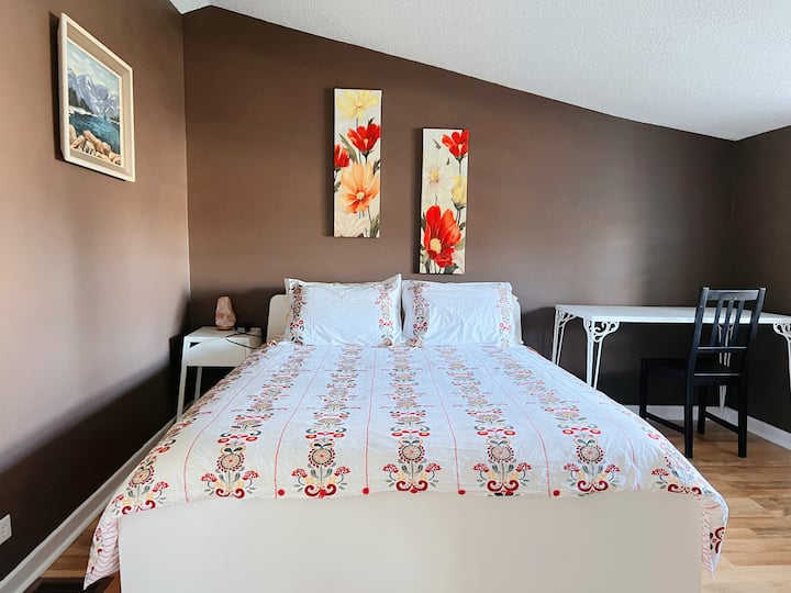 Garden View 1 Bedroom Suit In Merrickville - Smiths Falls