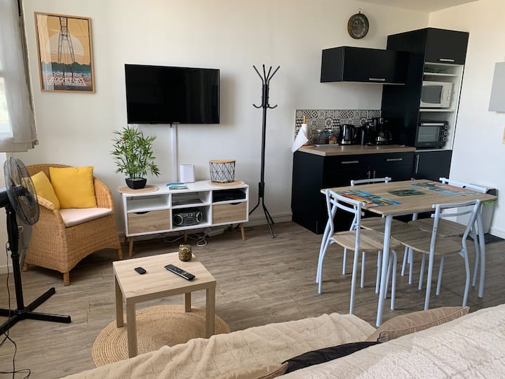 Charmant Appartement Cosy Au Coeur De Rochefort 2* - Rochefort, France