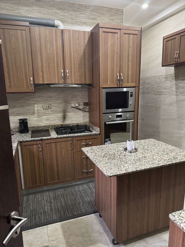 Classic Self-contained Apartment - Jos