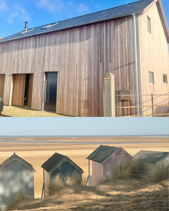 Superb Coastal Barn, Breathtaking Marsh & Sea View - Wells-next-the-Sea