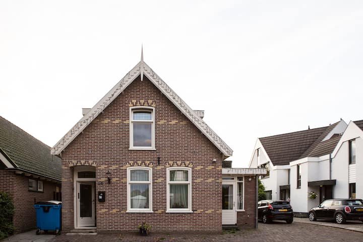 3-bedroom Family Home - Heerhugowaard