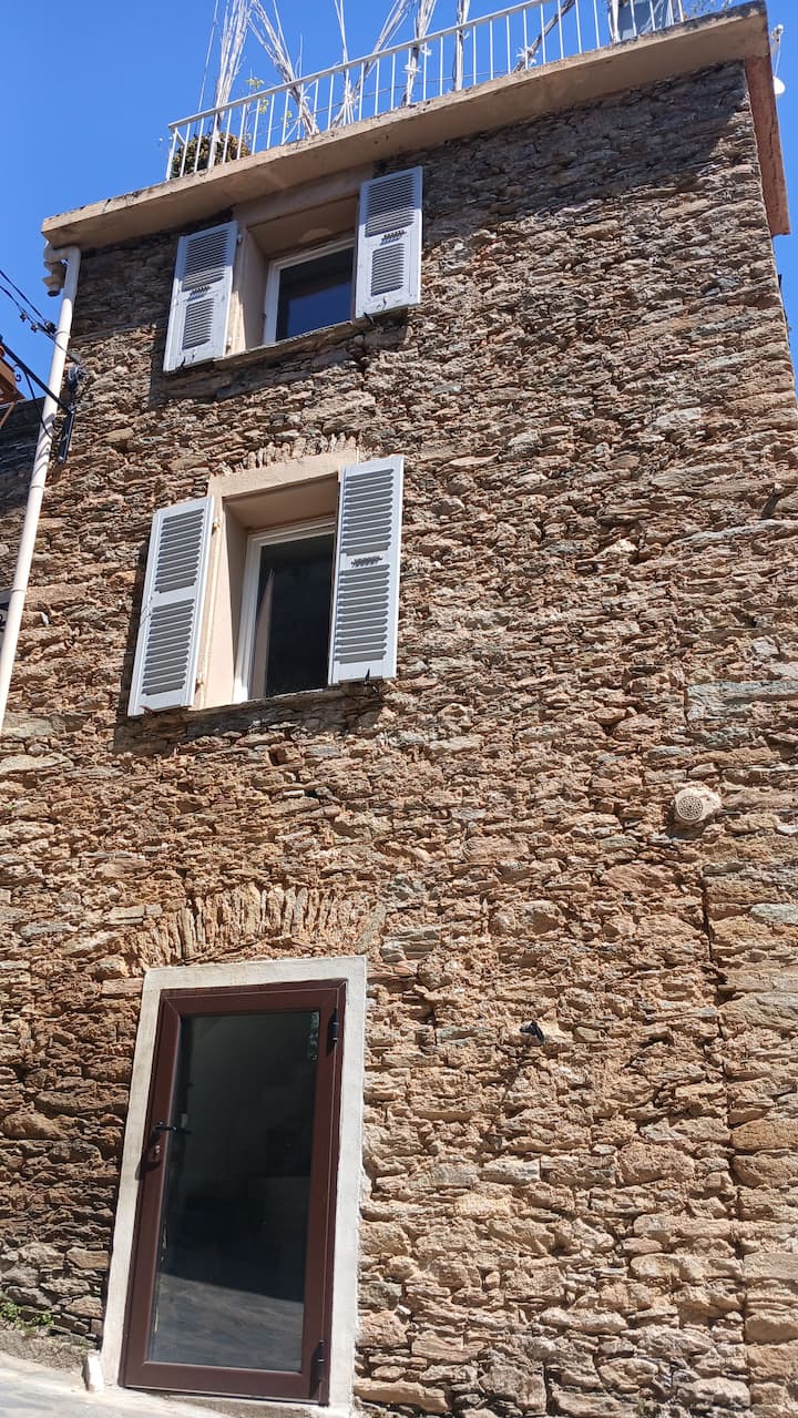 La Tour  Entre Mer Et Ciel - Corsica
