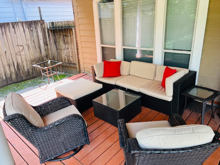 Rent An Entire Family Home - Houston, TX