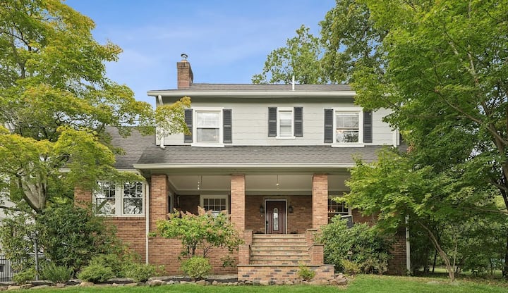 Elegant Montclair Home | Walk To Nyc Train & Shops - Montclair, NJ