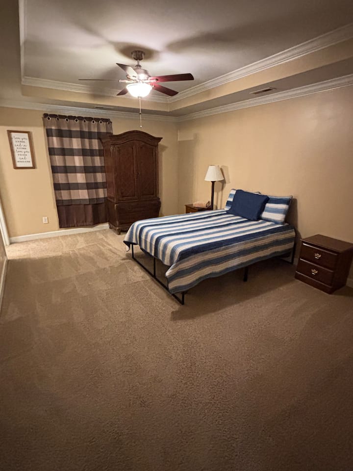 Spacious Home Near Top Hsv Attractions - Huntsville, AL