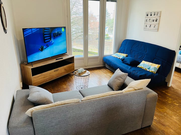 Apt 3 Couchages, Parking, Wifi - Besançon