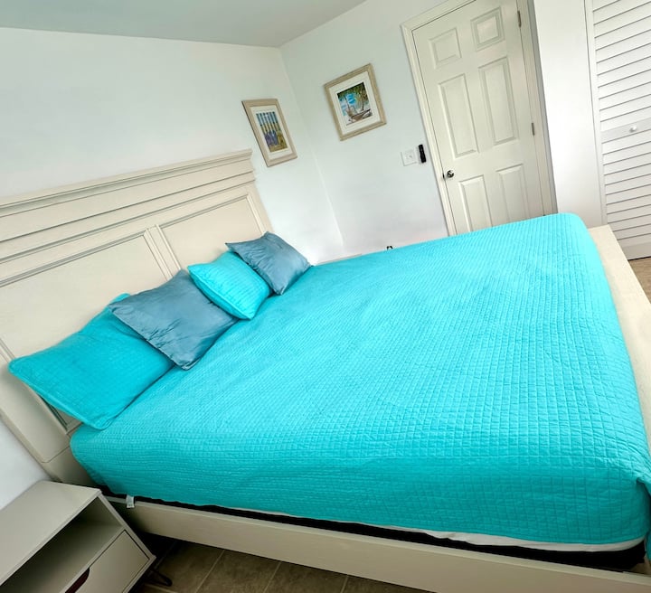 Kid-friendly Beachy House Off Sanibel & Fm Beach - Fort Myers Beach, FL