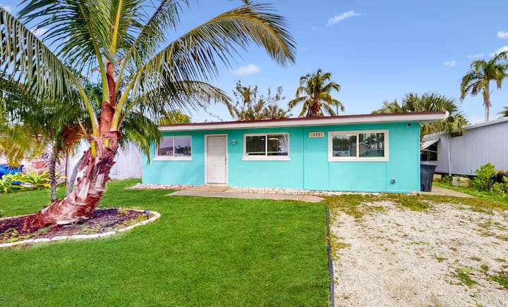 Kid-friendly Beachy House Off Sanibel & Fm Beach - Sanibel Island, FL