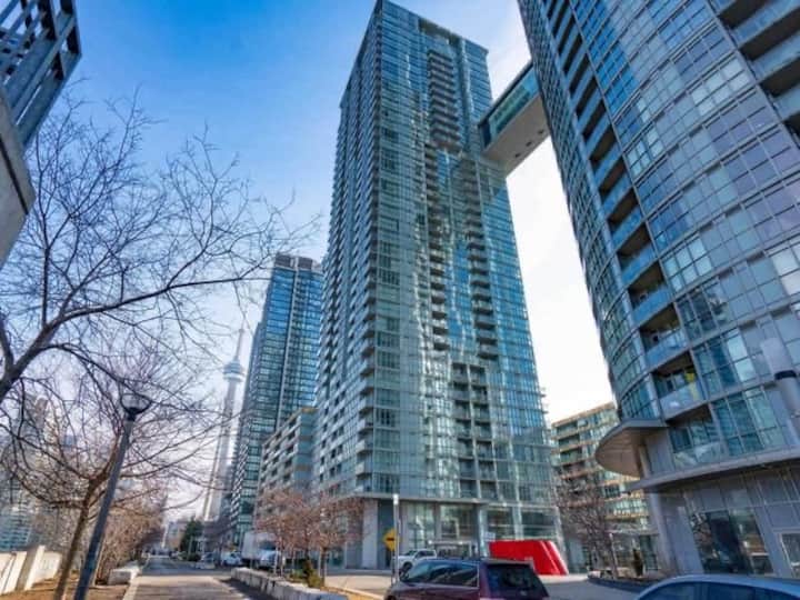 Cute 1br+den+balcony 10 Mins Walk2 Cntower (Fit 5) - Toronto