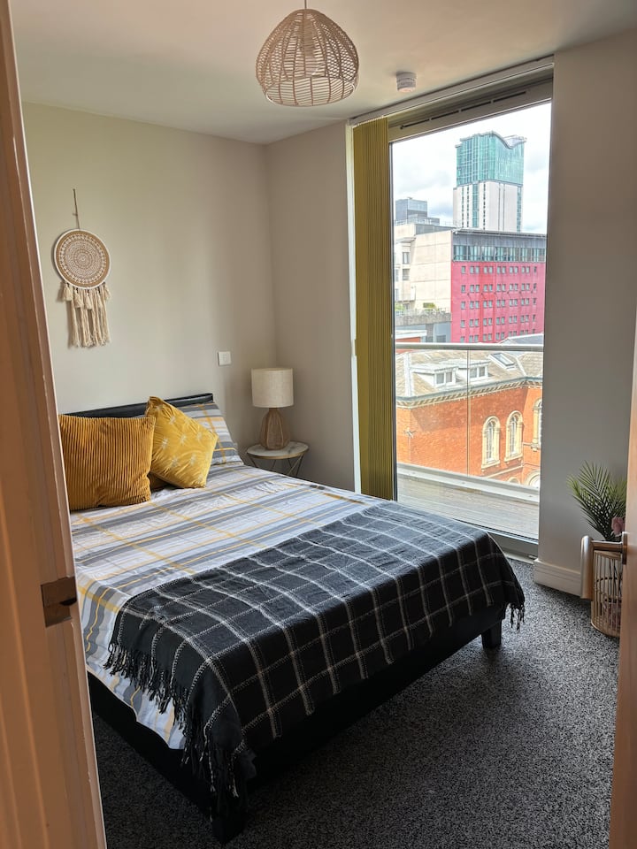 Luna Stays Apartment 37 - Birmingham