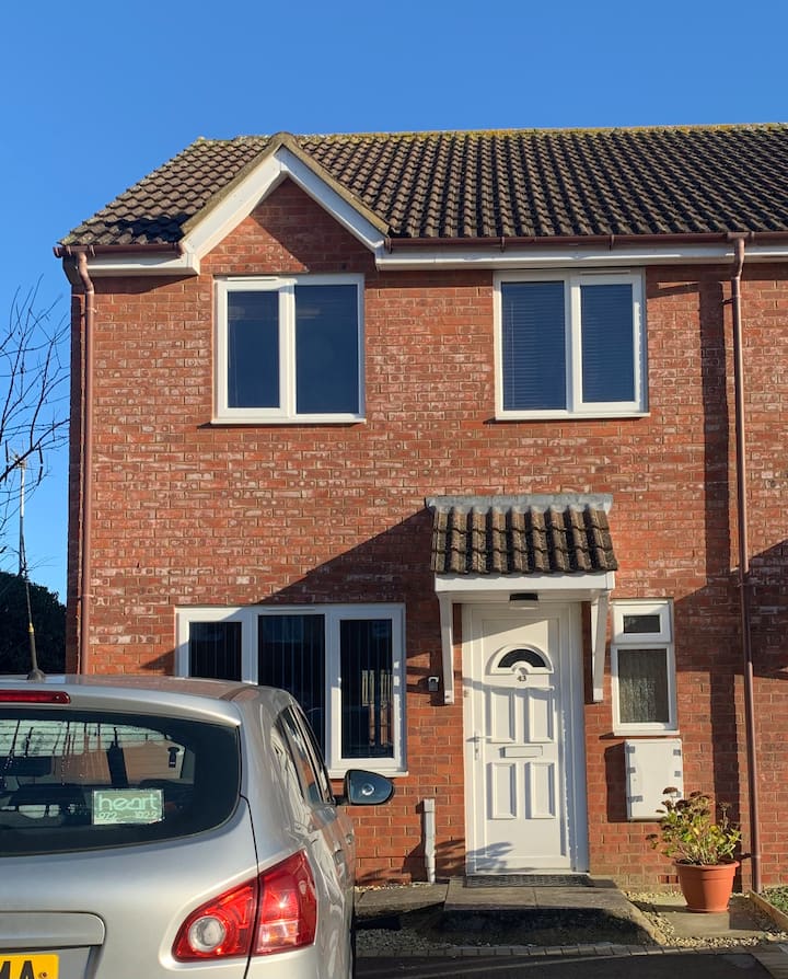 Montrose House - Swindon