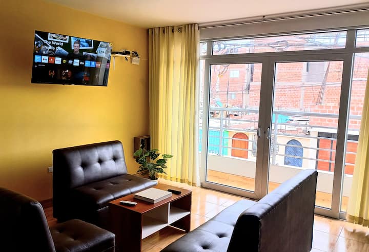 Departamento En Zona Céntrica
( 2do Piso) - Tacna