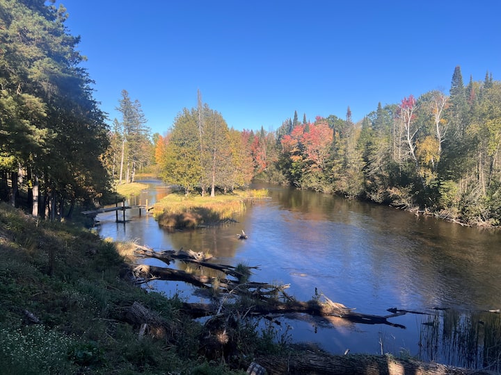 Redeeming Time Lodge - Hayward, WI