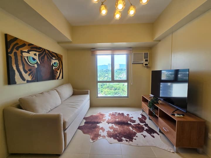Spacious 1-bedroom In It Park | Wifi Netflix - Cebu