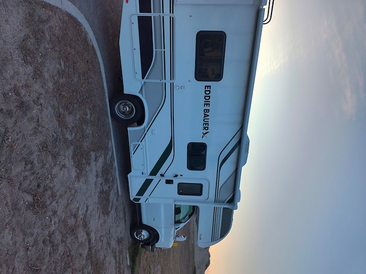 New Rv Ready For New Adventures - Camarillo, CA
