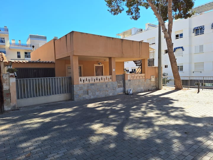 Casa Encantada 2 - El Campello