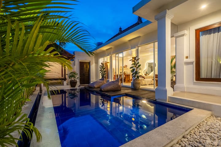 Villa Ullah: Private 2-br Villa With Pool - Seminyak