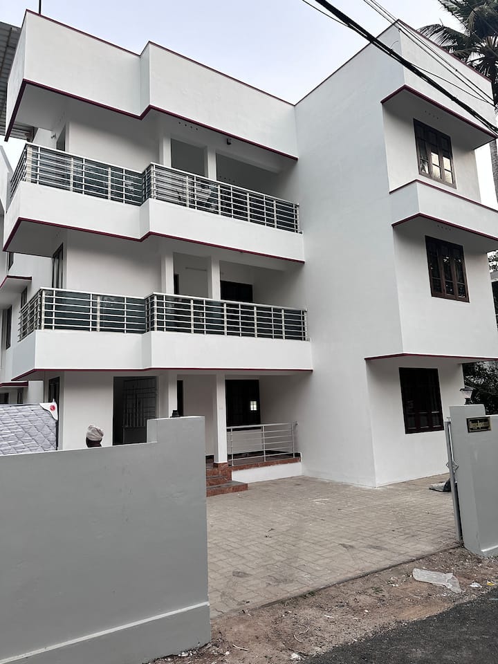 Trivi Homestay Full Apartment In Kovalam - Thiruvananthapuram