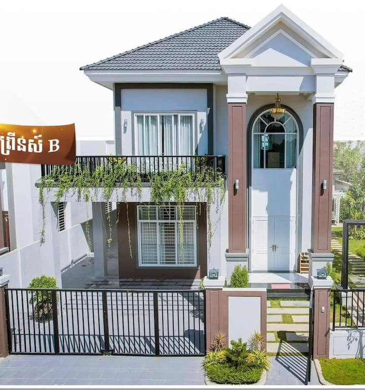 Big Villa House, In Borei - Phnom Penh