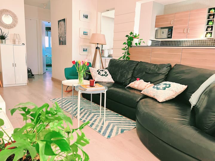 Chambre Privée Après De La Métro Gratte-ciel - Villeurbanne
